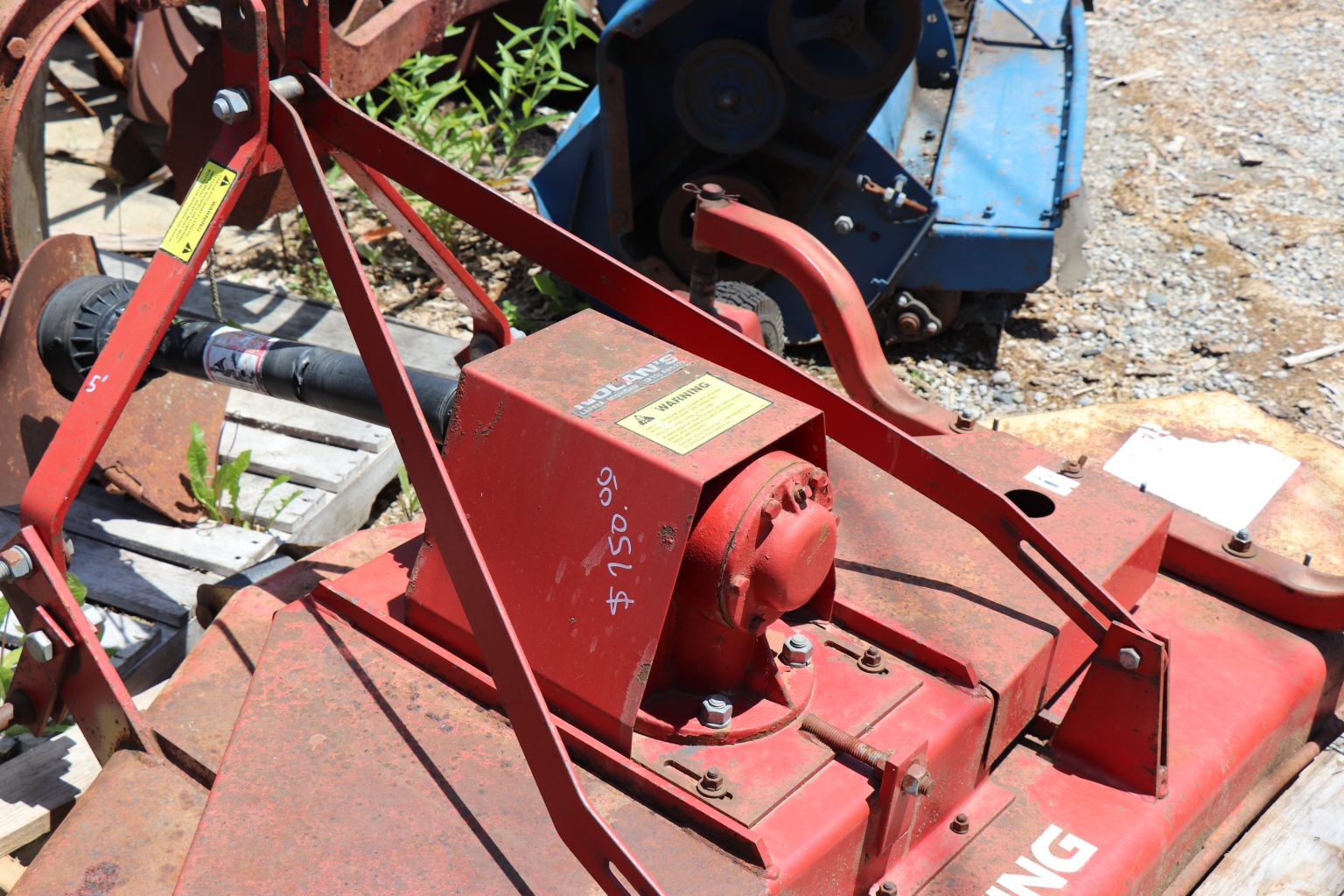 Farm King 5′ Finishing Mower PTO Driven – Grand Blanc Tractor Sales